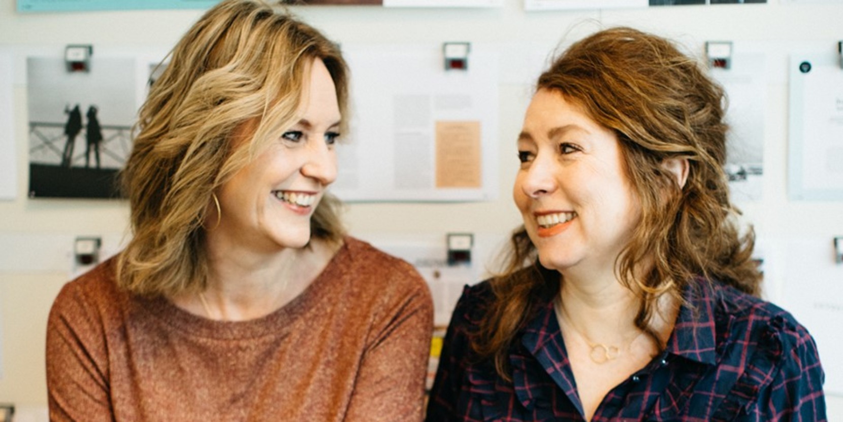 Astrid & Irene: A love of paper appears to forge bonds - Flow Magazine - en
